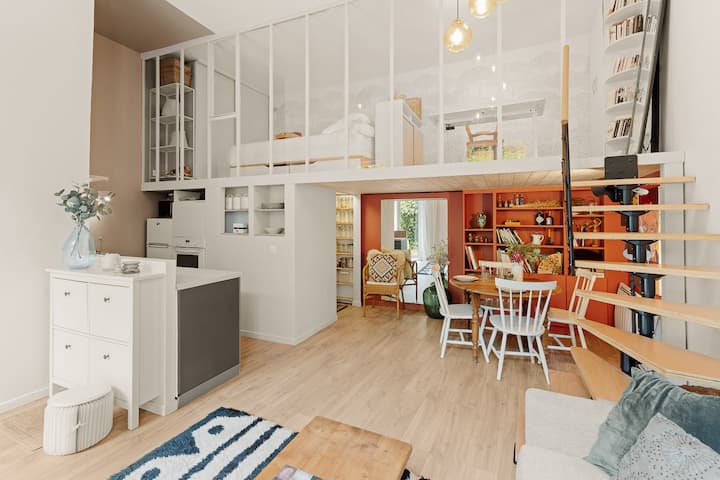 Studio Proche Métro Valmy Avec Terrasse De 20m² - Lyon