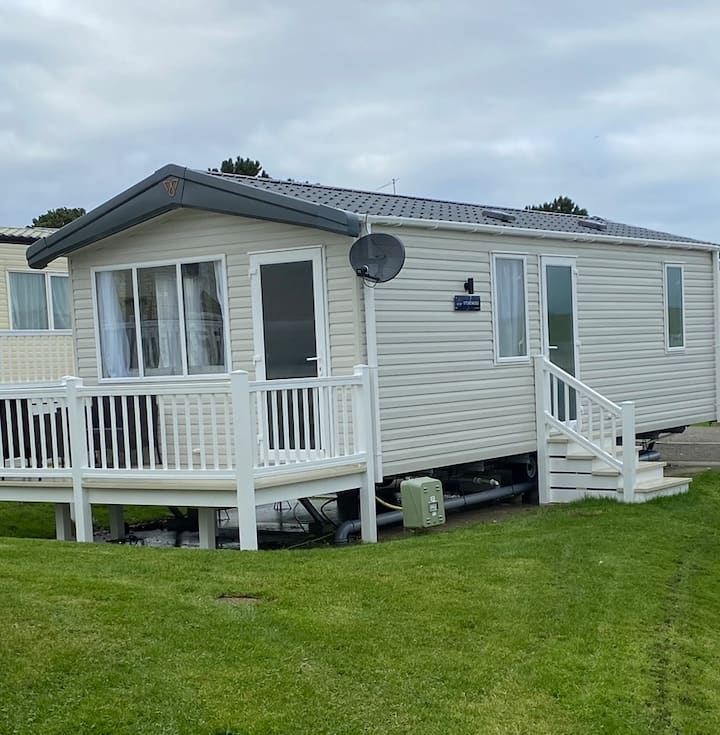 Holiday Home In Cornwall (Pet Friendly) - Mawgan Porth