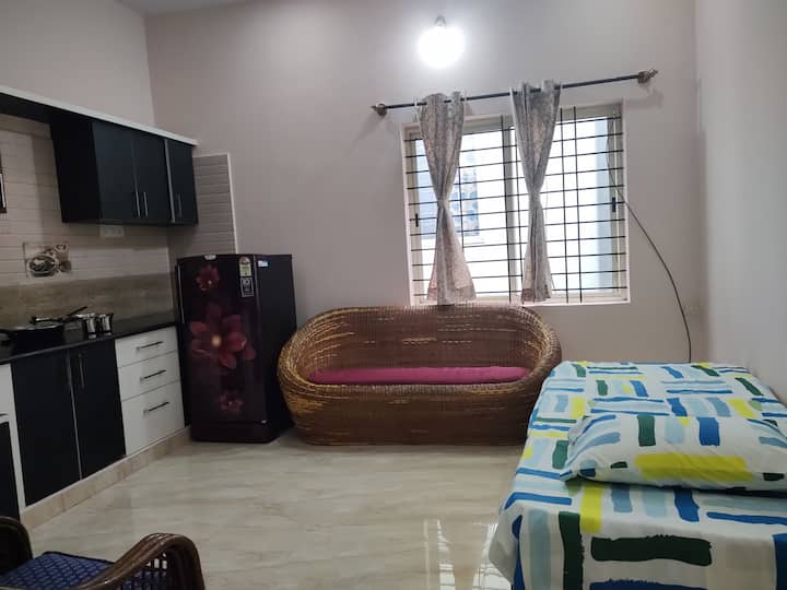 One Bedroom House In Gokulam Close2 Yoga Shalas - Mysuru