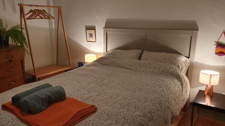 London Bridge 2 Bedroom Flat - London, UK