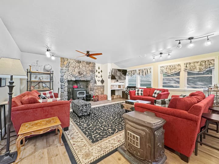 4 Bed 2.5 Ba For 10 Near Snowflake - Arnold, CA