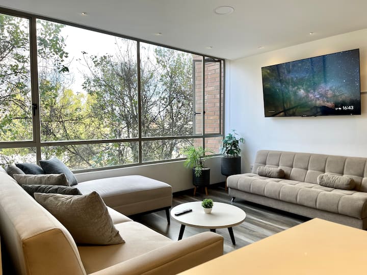 Beautiful & Elegant Apartment. Privileged Location - Cuenca