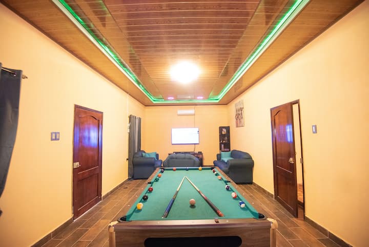 Relájate Cerca De Las Aguas Termales. - Gracias