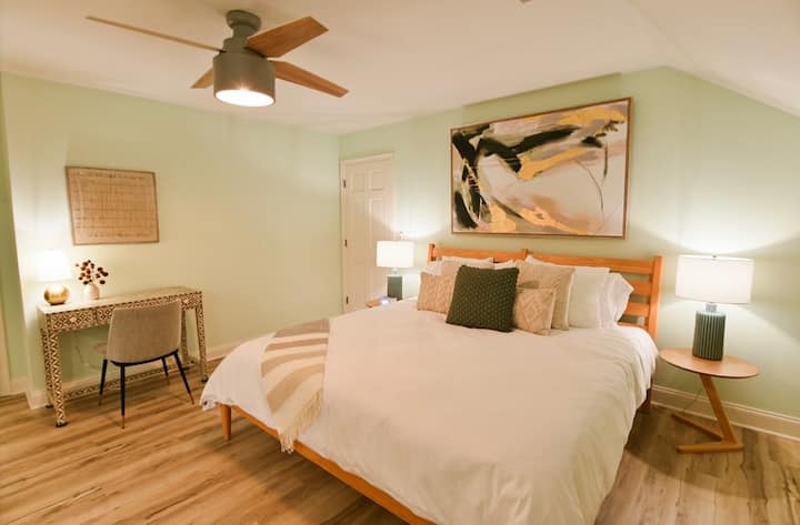 The Enclave - Elegant Retreat - Historic Covington - Covington, GA