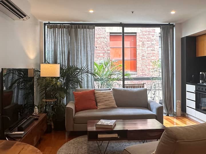Juliet: Stylish 1 Bedroom Cbd Laneway Apt. Parking - Melbourne