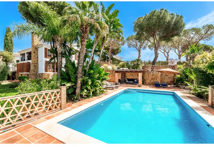 Enchanting Spanish Residence - Marbella