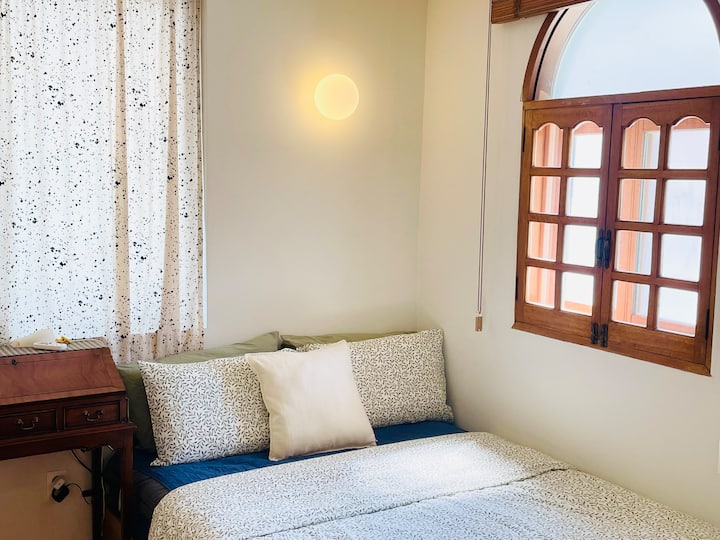 Hongdae525m/9minute/무료짐보관/2f/2bed/wifi/family - Seoul