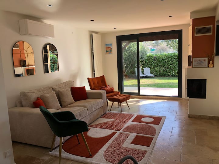 Maison Au Calme Avec Piscine Et Court De Tennis. - Biot