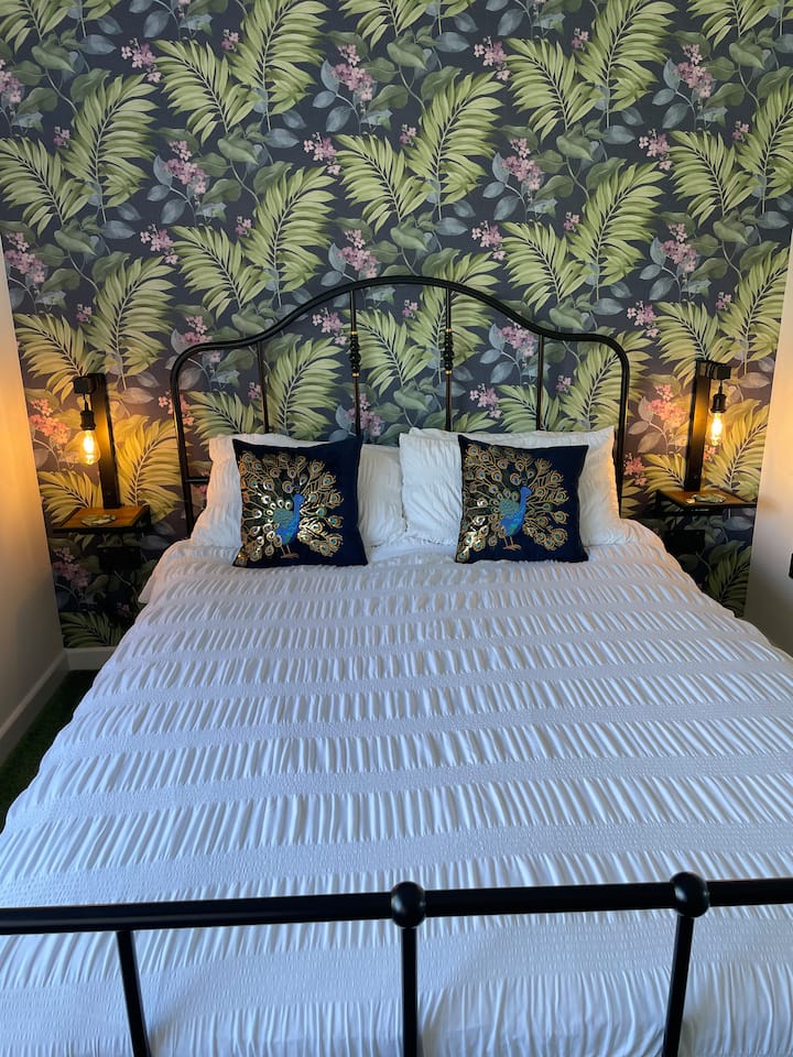 Petite Garden Room With Own Entrance - Escocia