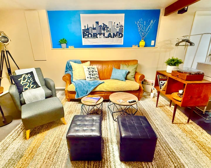 Spacious Urban Oasis Near Mt Tabor Park - Portland, OR