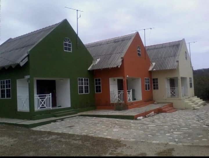 Phlip $Ambo Appartements - Curaçao