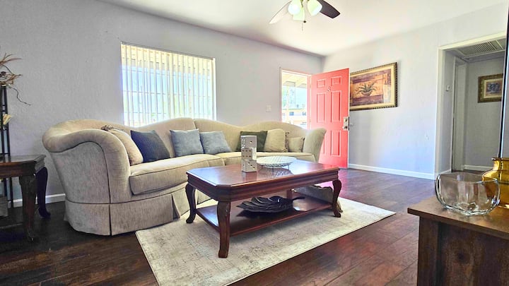 The Six - Unit 3 - Phoenix, AZ