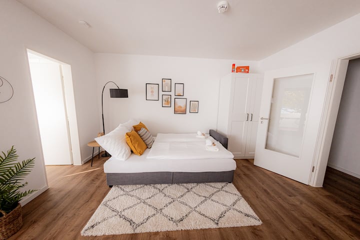 Ganze Wohnung Mit Balkon & Parkplatz - Passau