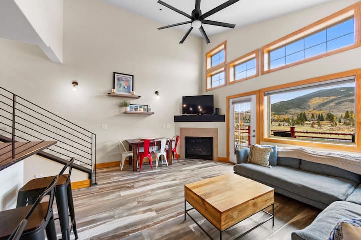 Luxury Condo W/ 2 Private Balconies, Stunning - Dillon, CO