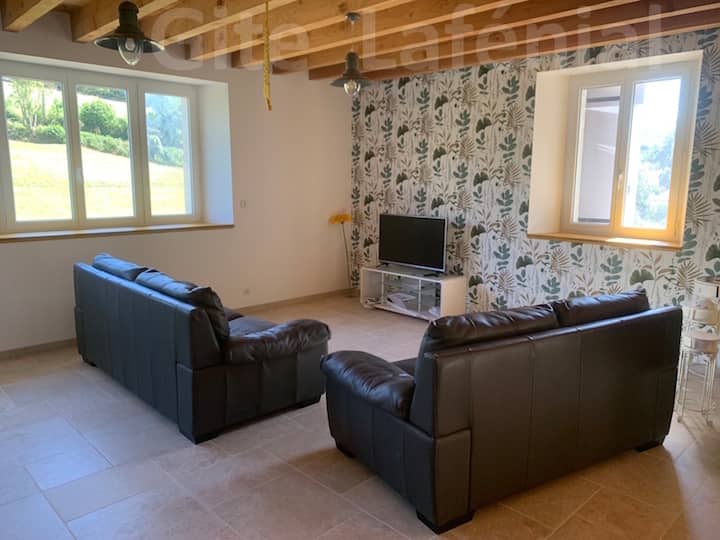 Gite Lafenial, Maison Complète De 120m2 3chambres - Lacaune