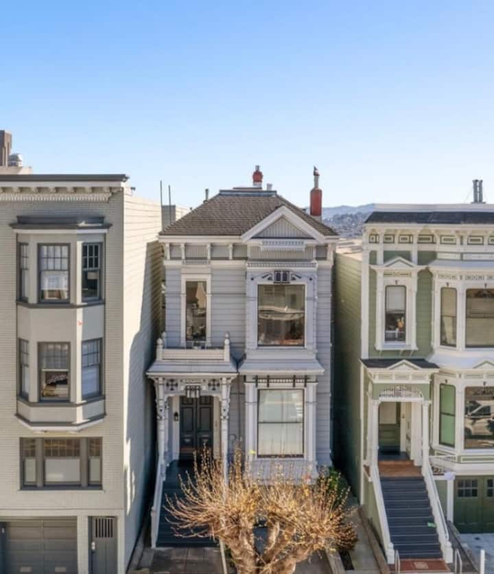 Cozy Pacific Heights Apartment - San Francisco, CA