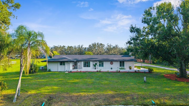 Rustic Sunshine Ranch - Lake Manatee State Park, Bradenton