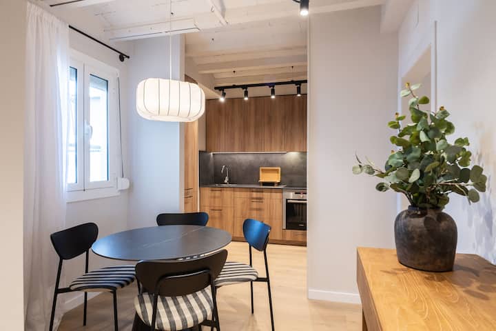 Un Appartement Près De Montjuic - Barcelona