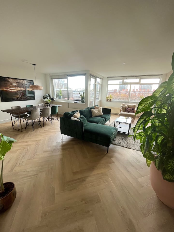 Spacious And Sunny Apartment - Diemen