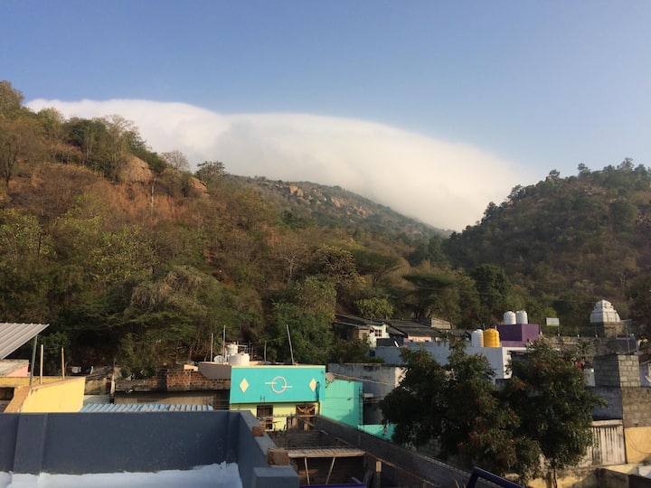 Arunachala Foothills Studio Apt. - Tiruvannamalai
