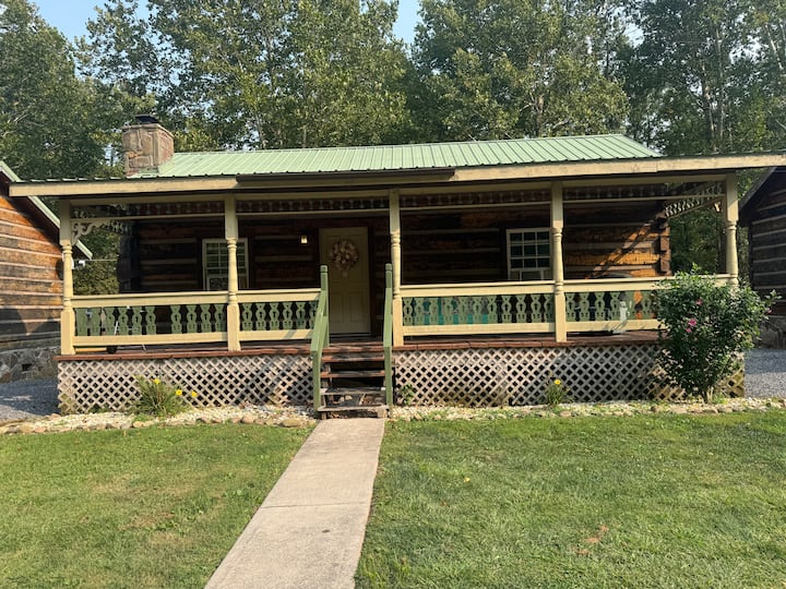 Appalachian Cabins Honeymoon #5 - Seneca Rocks, WV