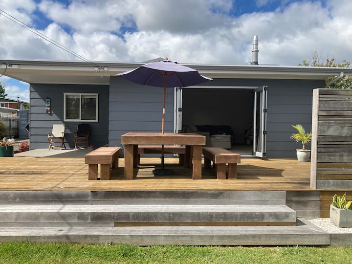 Large, Comfy, Warm Sunny Home - Whangārei
