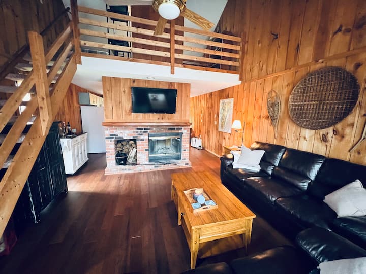 Vermont Townhouse *Minutes To Mount Snow!* - Mount Snow, VT