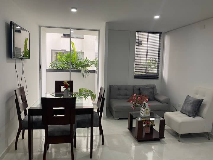 Apto Amoblado En Excelente Zona - Los Patios