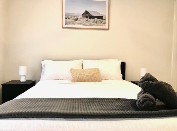 Stylish 1bd Townhouse Central Kensington W Parking - Melbourne