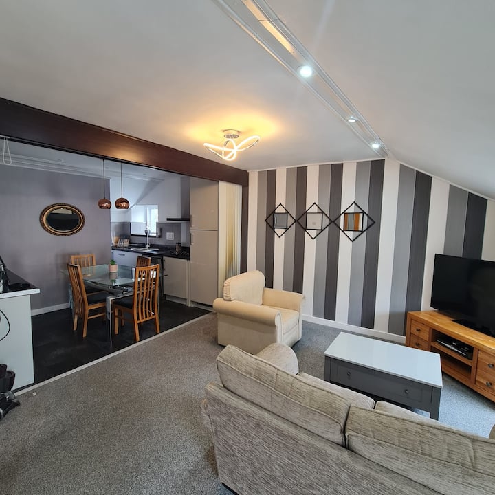 Ulverston Town Centre Apartment. - Ulverston