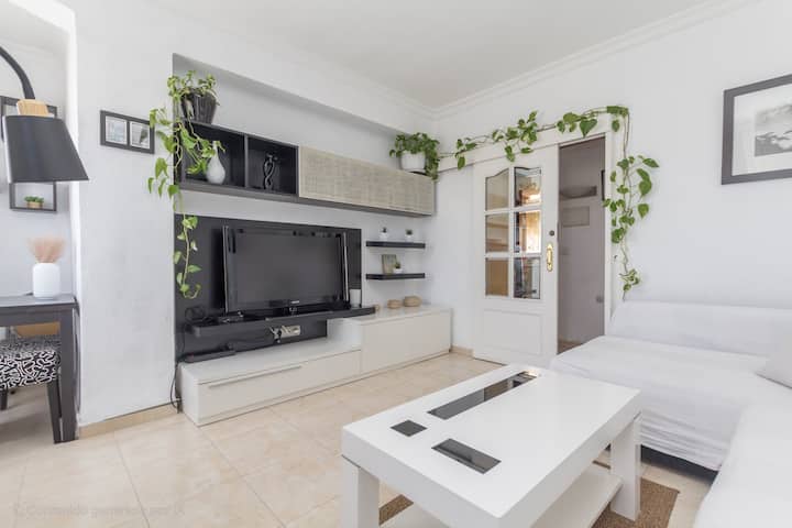 Apartamento Luz Del Sur-cerca Del Paseo Maritimo. - Málaga