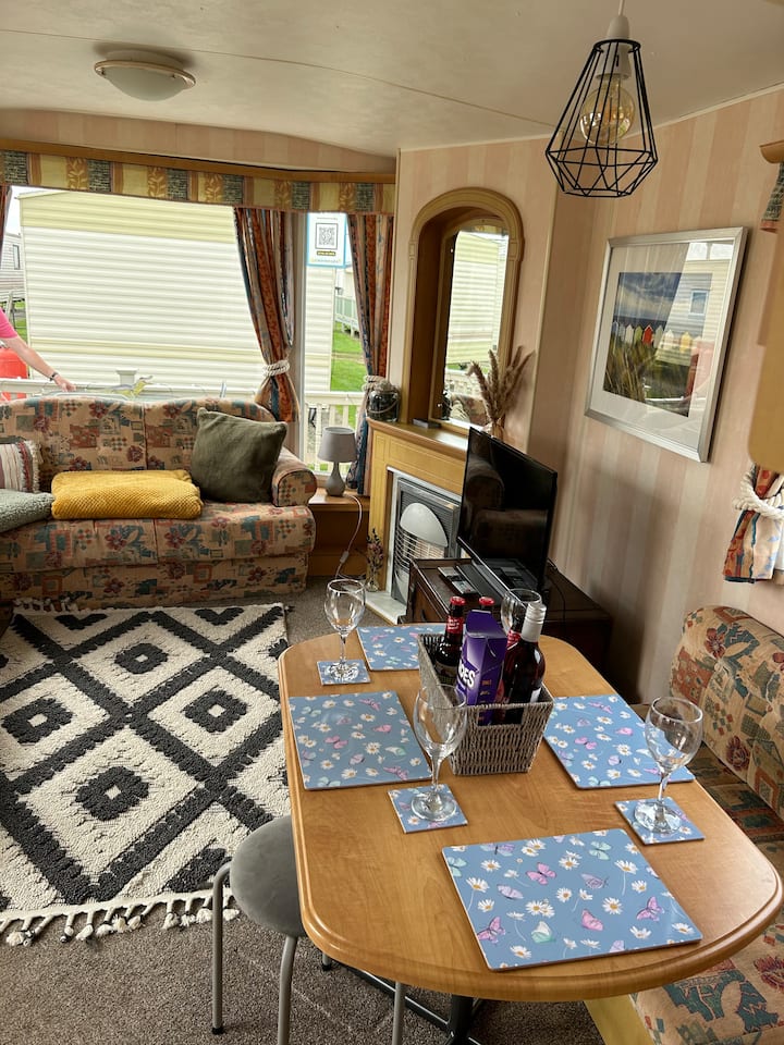 Ingoldmells 8 Berth Caravan, Next To The Sea - Ingoldmells