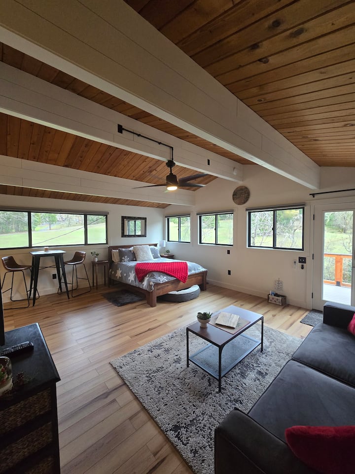 A Restful Studio Near A Creek And Forest - Pets - Oregon