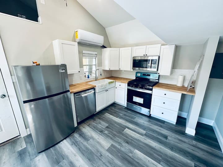 New Tiny Home On Rescue Farm! - Jacksonville, FL