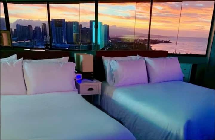 Panoramic Oceanview/steps From Beach/freepark/3801 - Honolulu, HI