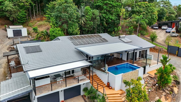 Cosy Poolside Home Unit With Views. - Cairns