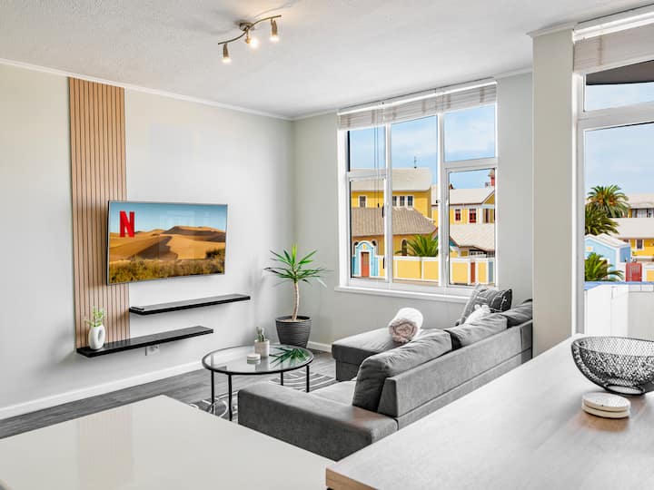 Modern Downtown Flat - Walk To Cafés And Beach - Namibia