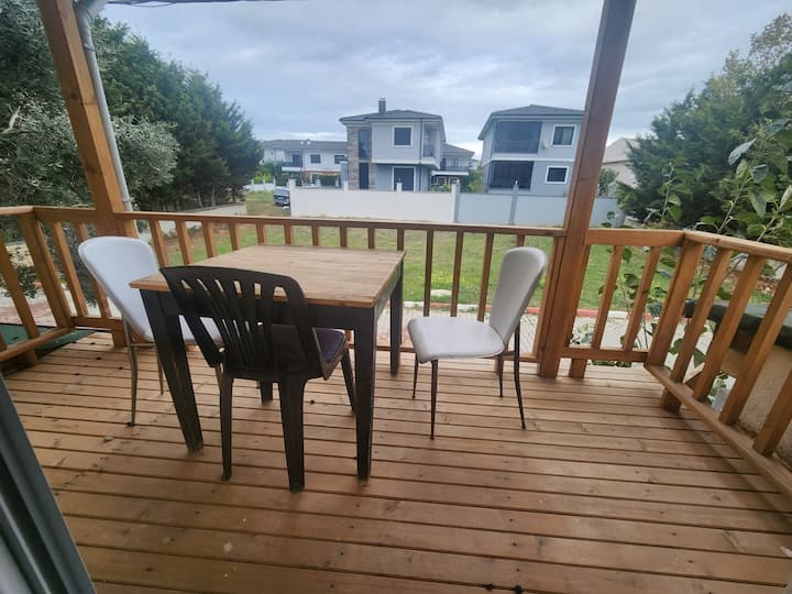 Site Içerisinde Balkonlu Deniz Yakın - Silivri