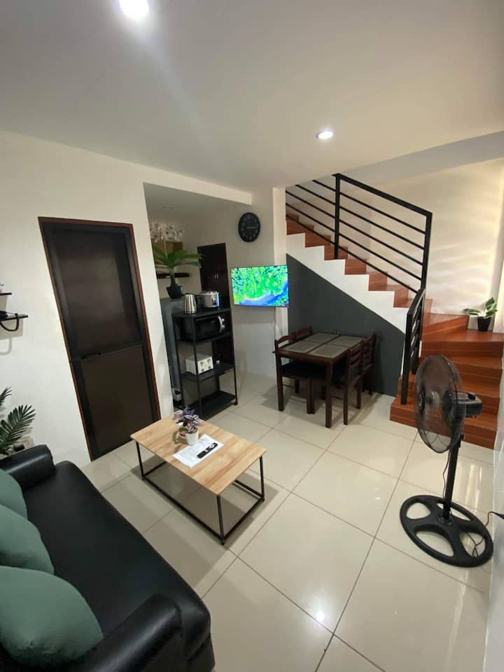 Townhouse In Bacolod City 6100 - Bacolod