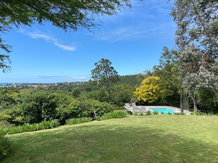 Farmstead 2 Bedroom Cottage - Plettenberg Bay
