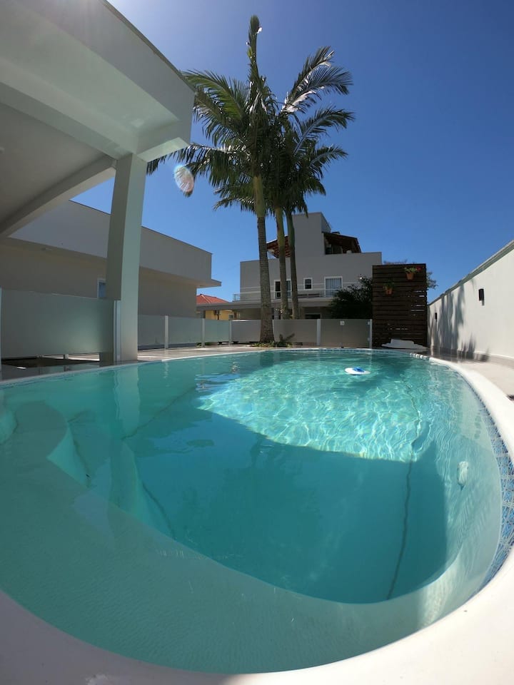 Casa Com Piscina Na Praia De Palmas - Governador Celso Ramos
