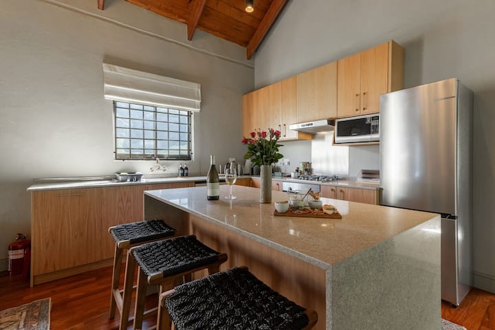 Serenity Cabin On The Dam - Stellenbosch