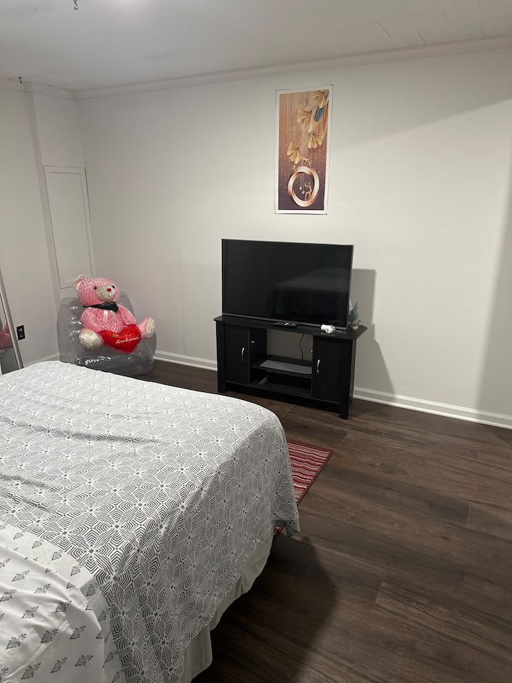Cozy Basement In A Quiet Neighborhood - Annapolis, MD
