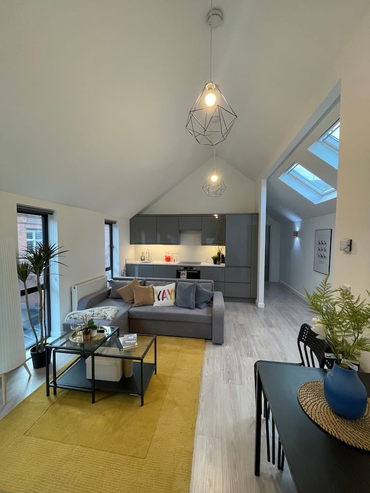 Modern Loft Style Apartment 3bed - Leyton