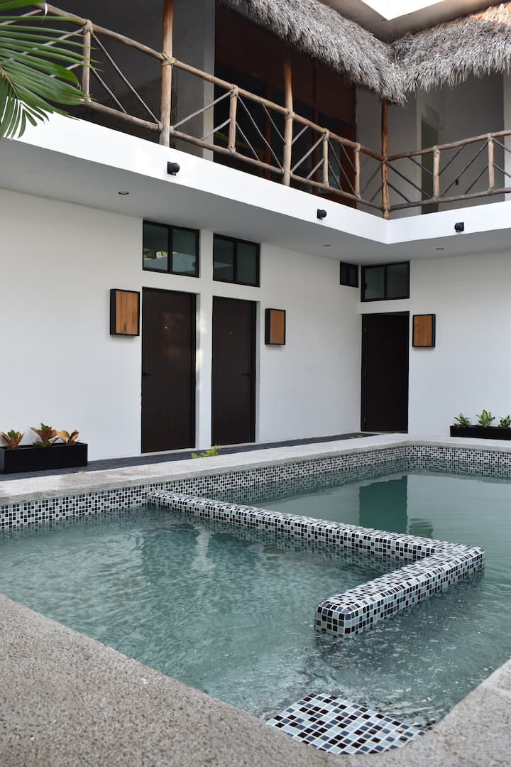 Maralva, Puerto - Manzanillo, Colima, Mexico