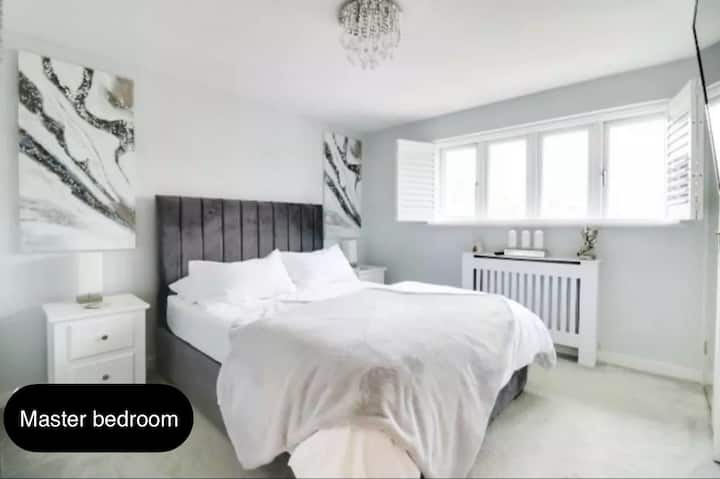 2bed Recently Renovated,modern House.train Station - Saint Albans