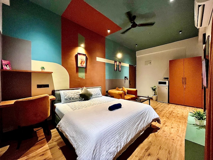 Solterra By Ven A Casa | Poolgamesgymbreakfast - Jaipur