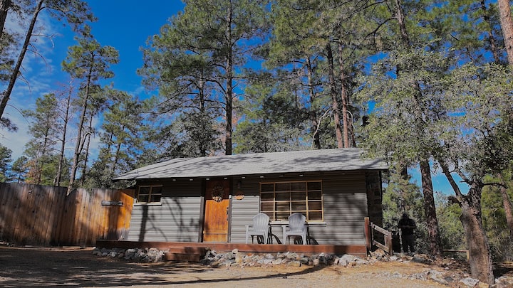 “The Apple Knoll” Charming Cabin In The Forest - Prescott