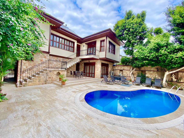 Attalos  Old Town 2 - 安塔利亞