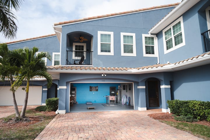 Luxury Condo By The Beach - Melbourne Beach, FL